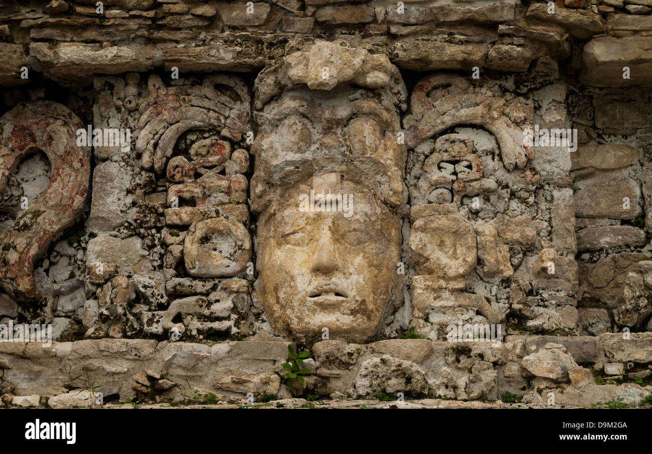 Mayan head sculpture sculpture head hi-res stock photography and images ...