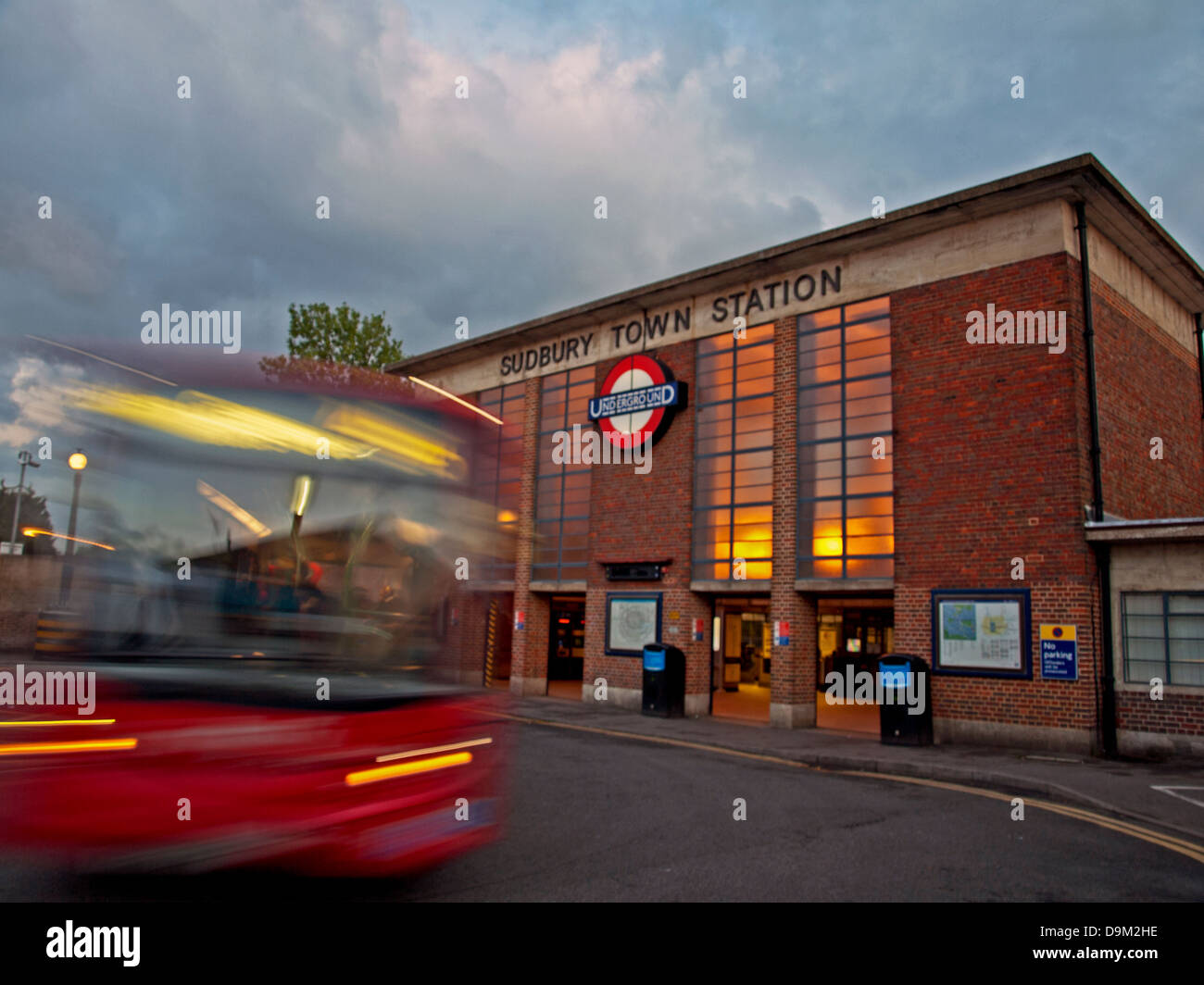Exterior facade outdoors outdoor logo roundel bus metro subway station ...
