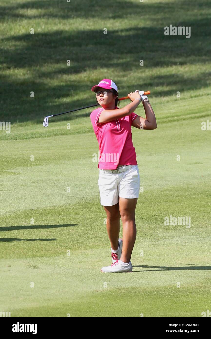 Jun 21, 2013: Lydia Ko stares down her approach shot into the 10th ...