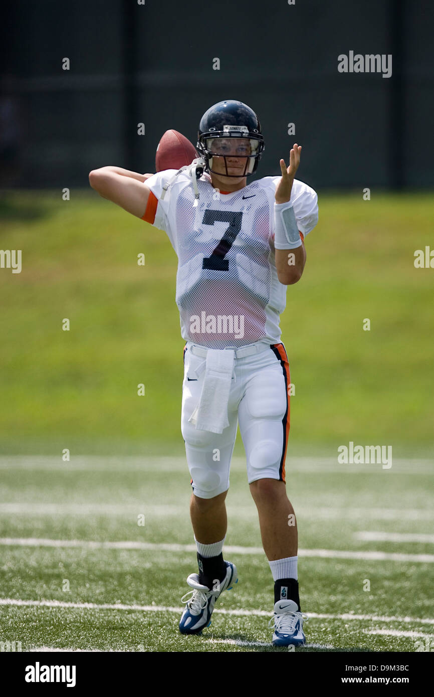 Virginia Cavaliers QB Peter Lalich (7) during spring practice on March ...