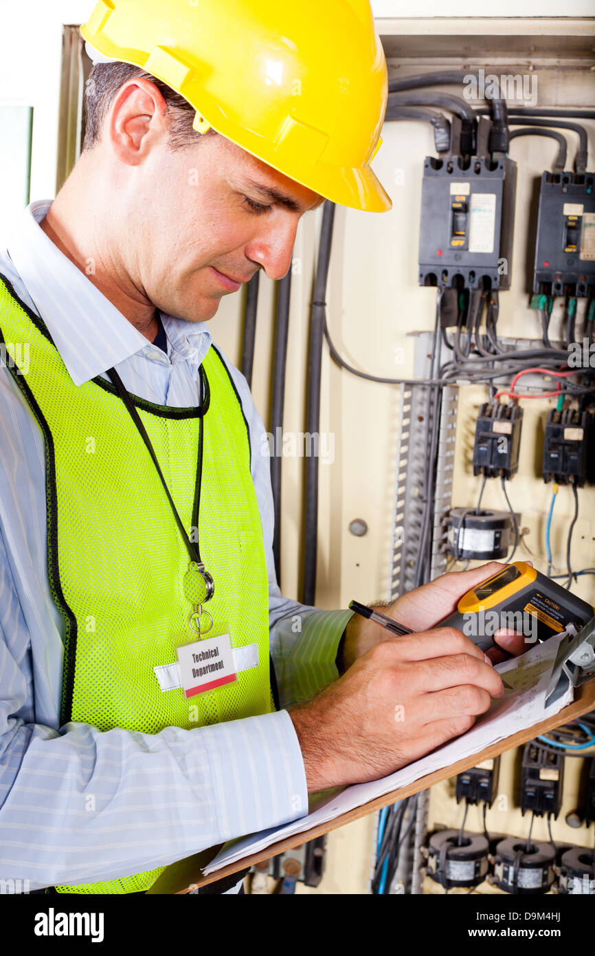 Lase machine hi-res stock photography and images - Alamy