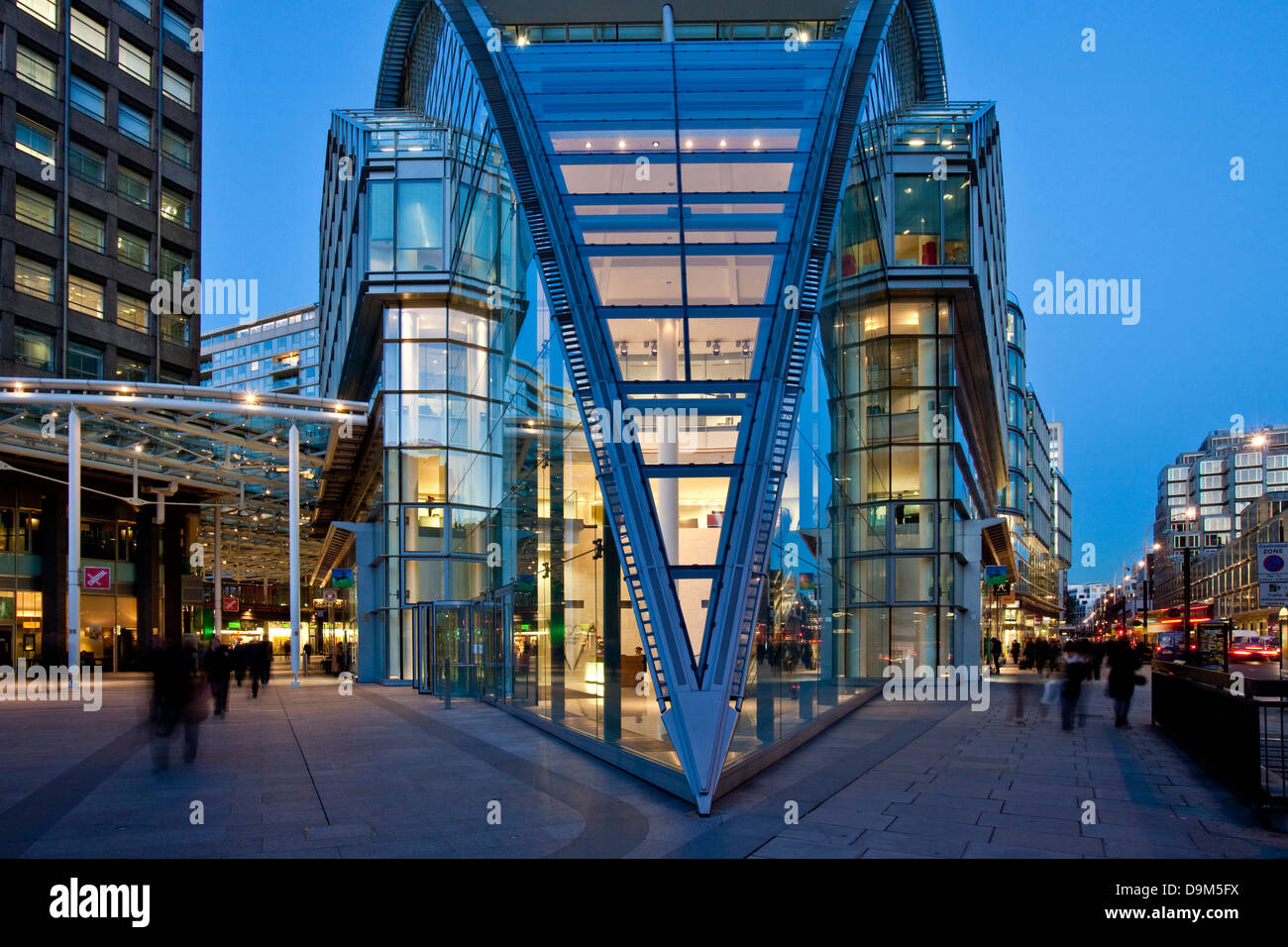Modern building victoria street london hi-res stock photography and ...