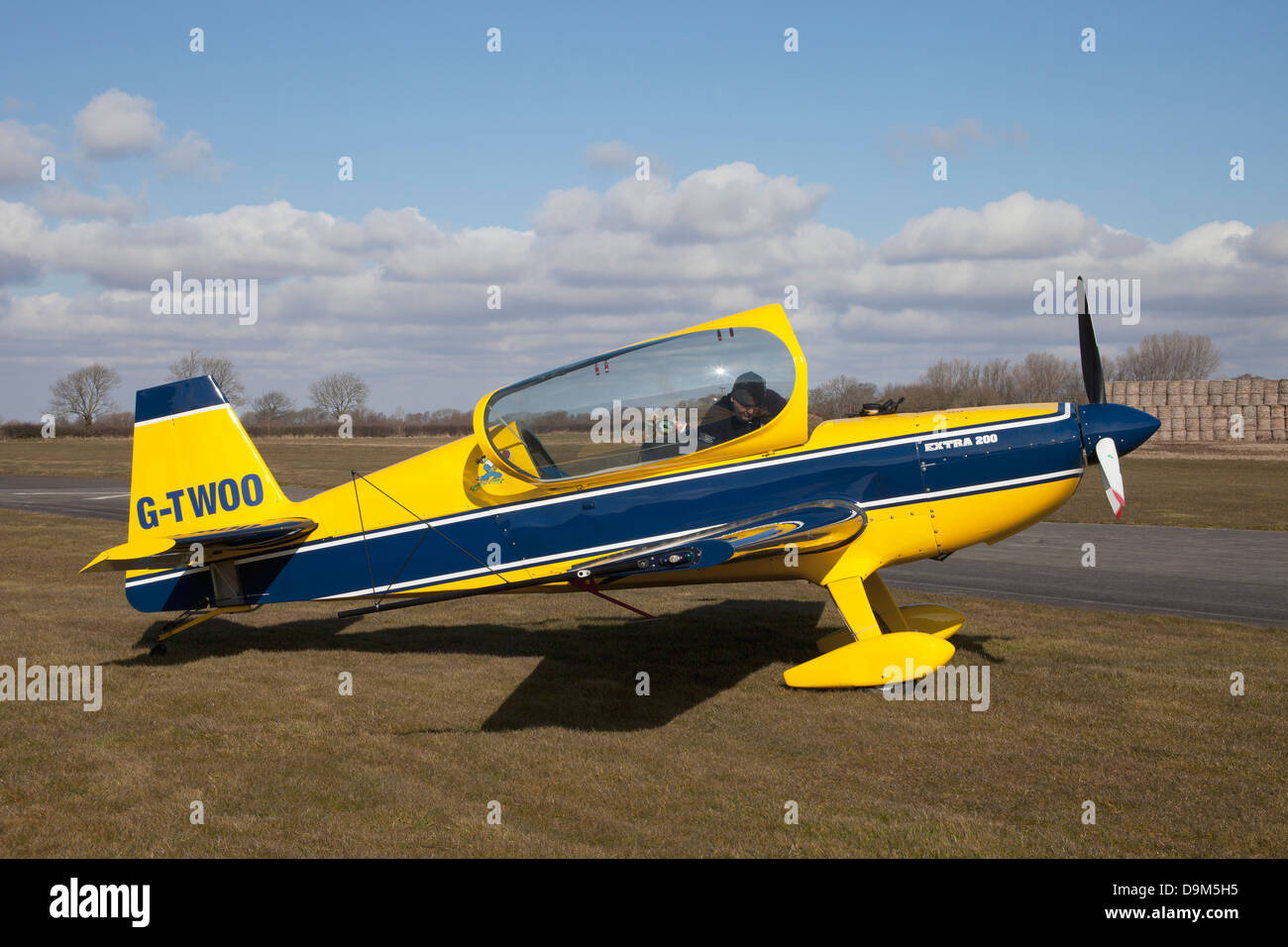 Extra EA300-200 G-TWOO parked with cockpit canopy open at Breighton ...