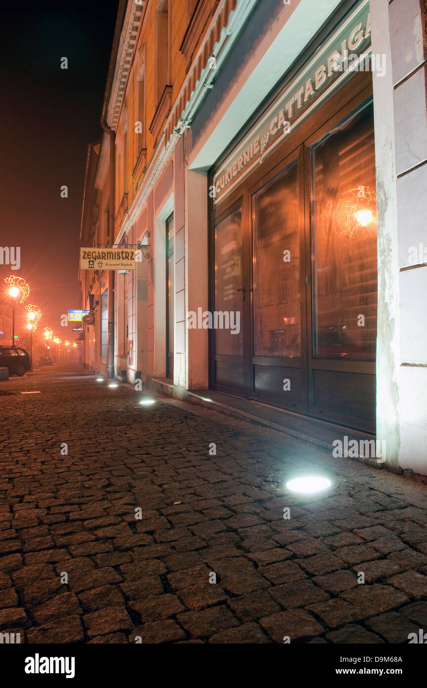 Nobody shop hi-res stock photography and images - Alamy