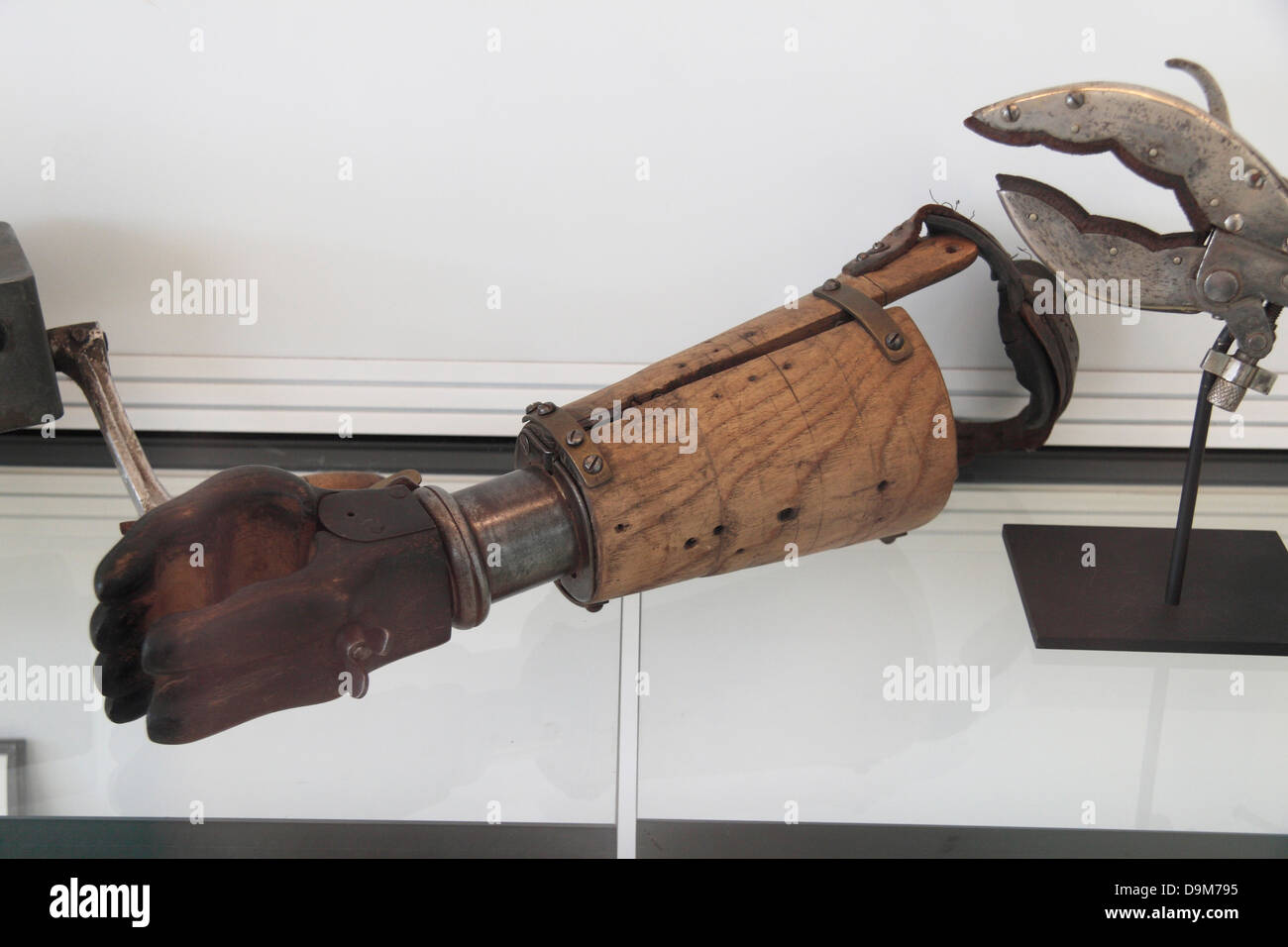 World War One artificial wooden arm on display at the Historical de la ...