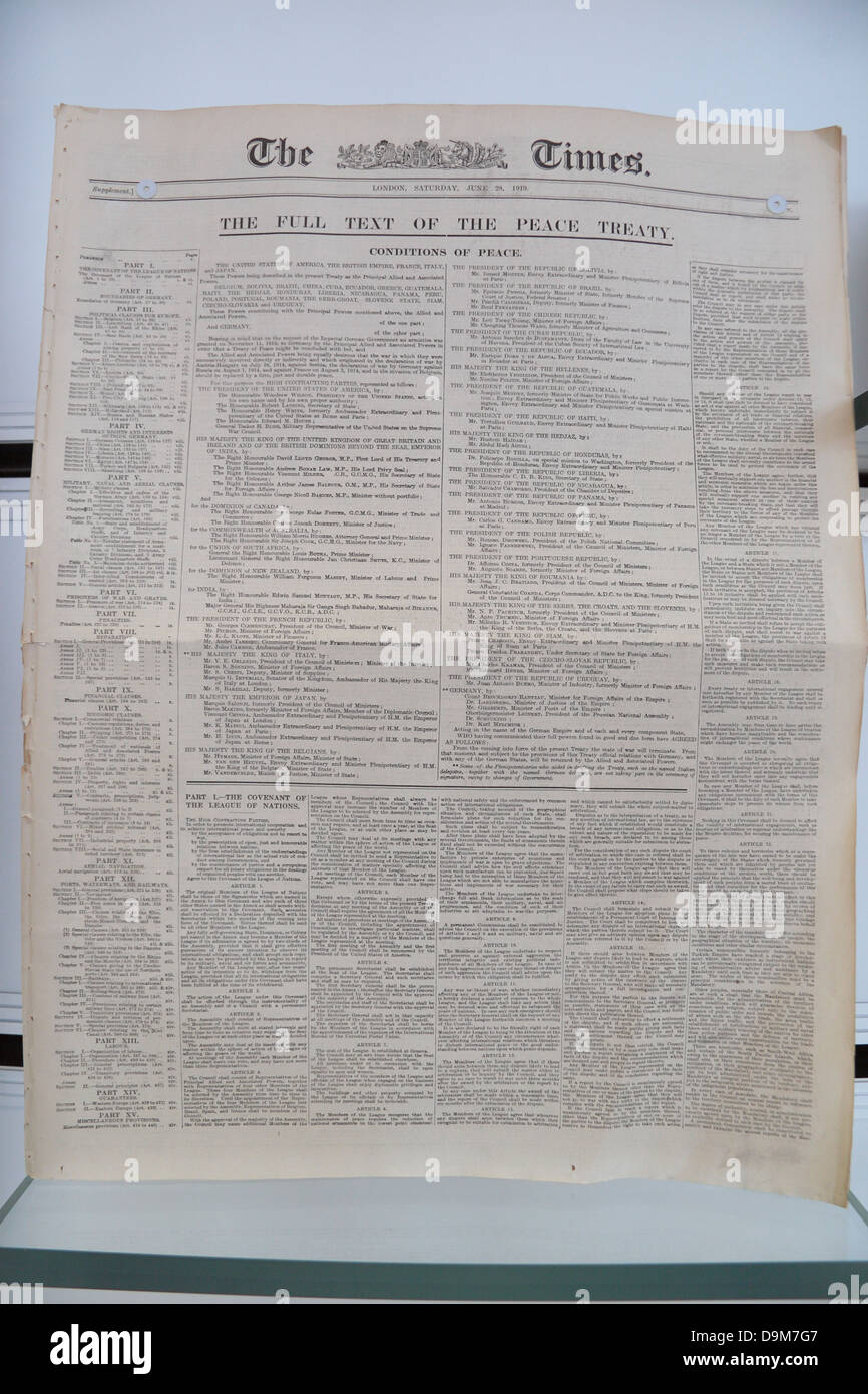 The treaty of versailles hi-res stock photography and images - Alamy