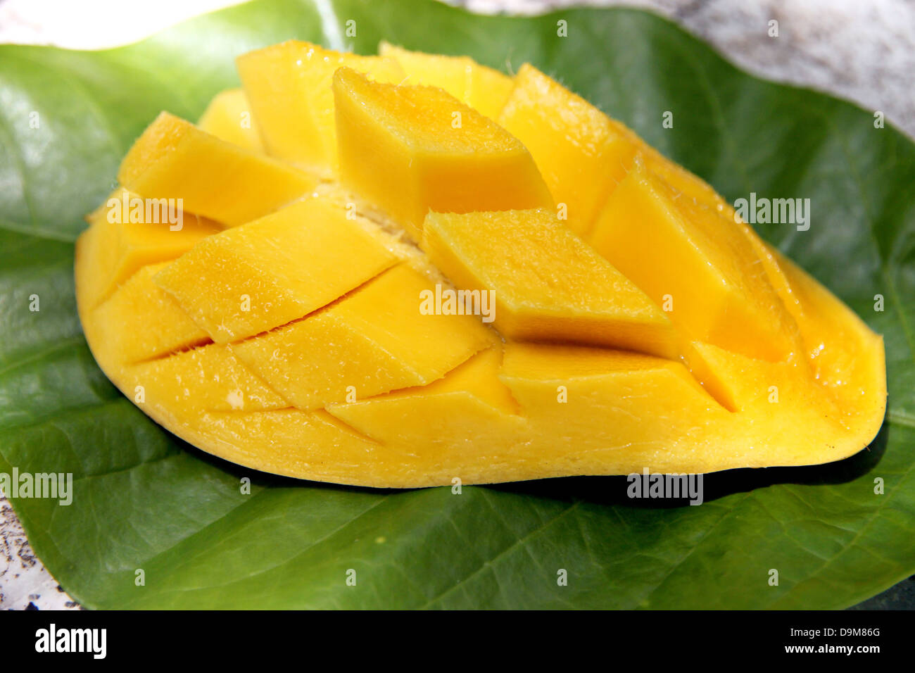 The Ripe mangoes slices Stock Photo - Alamy
