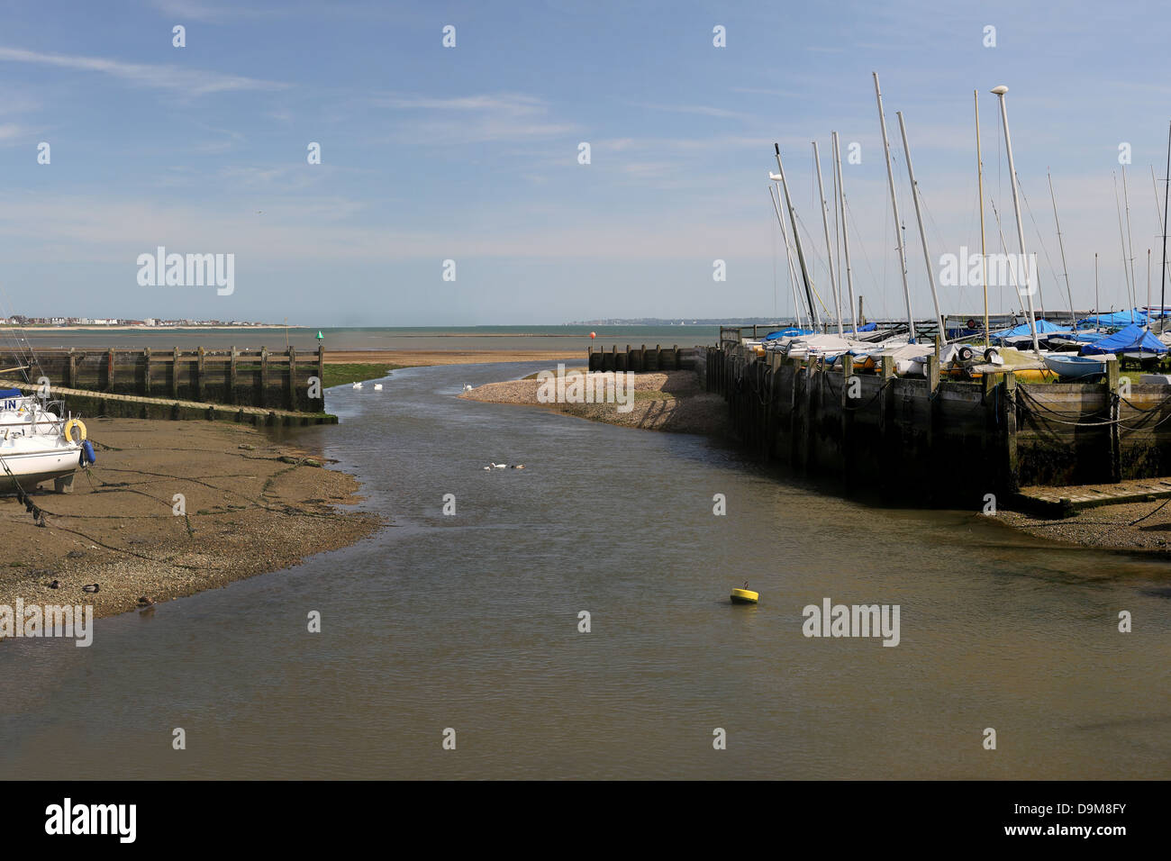 Solent river hi-res stock photography and images - Alamy