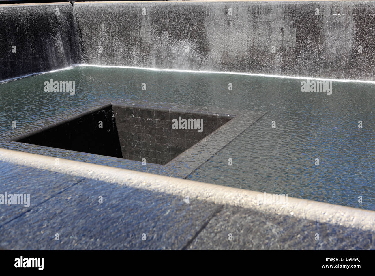 New york waterfall ground zero hi-res stock photography and images - Alamy