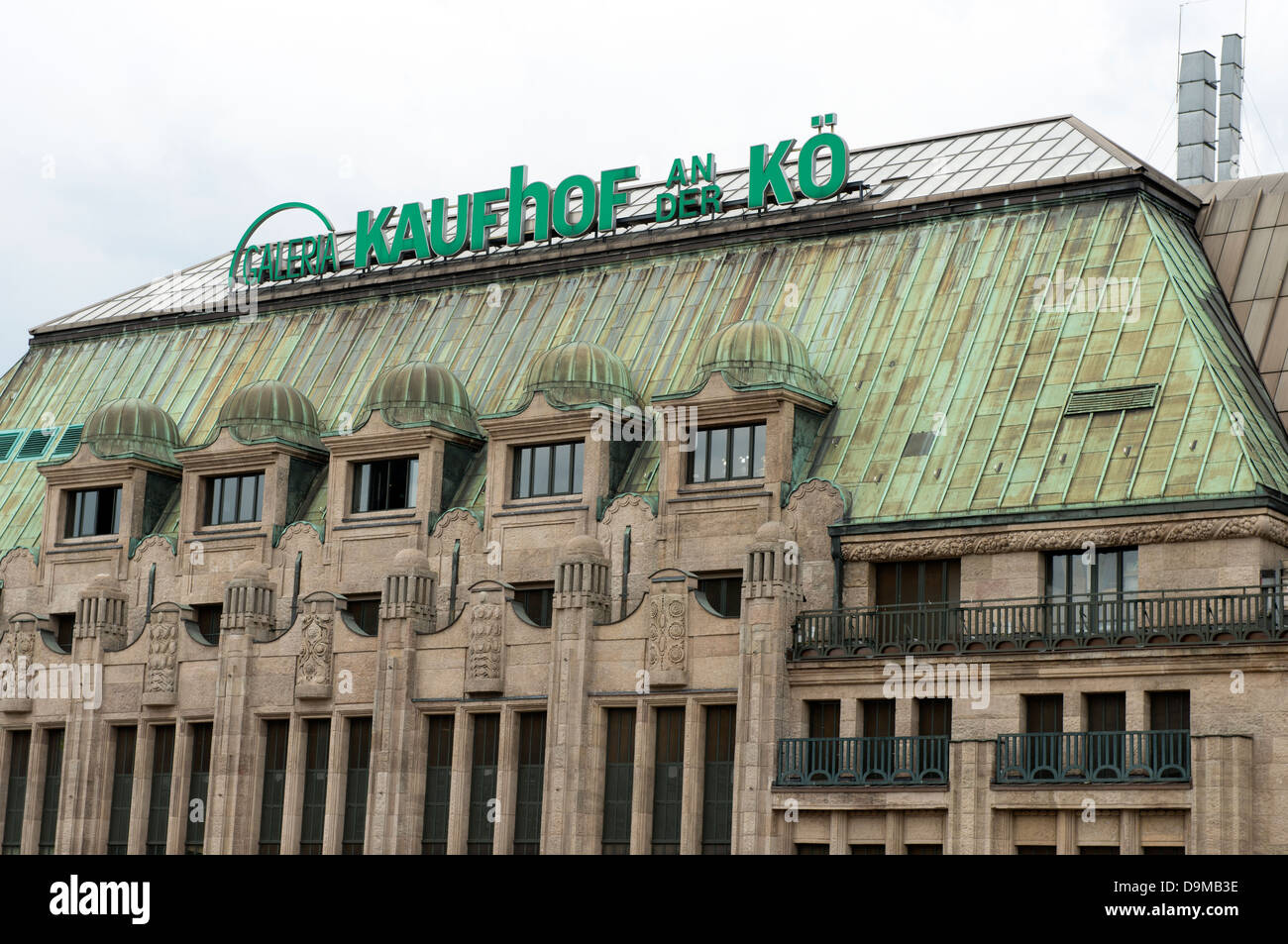Large german department store building hi-res stock photography and ...