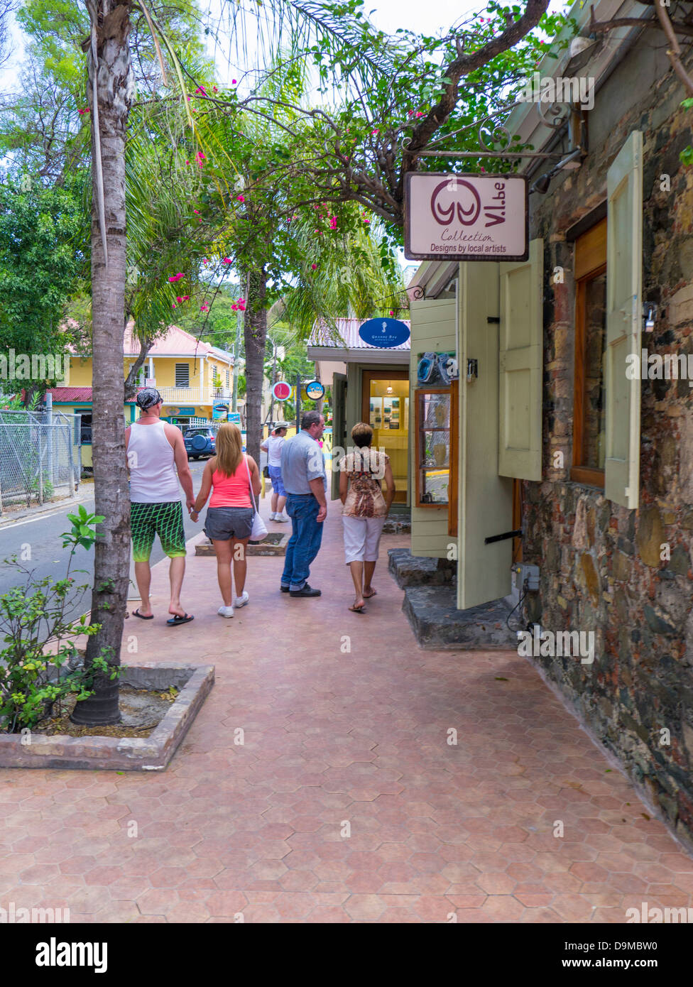 Caribbean shoppers hi-res stock photography and images - Alamy