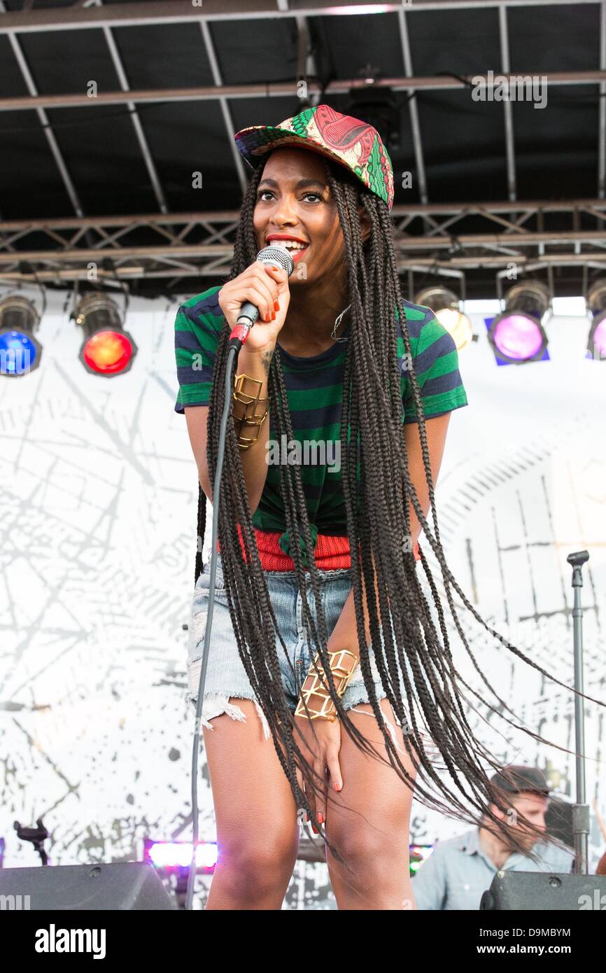 Solange piaget knowles hi-res stock photography and images - Alamy