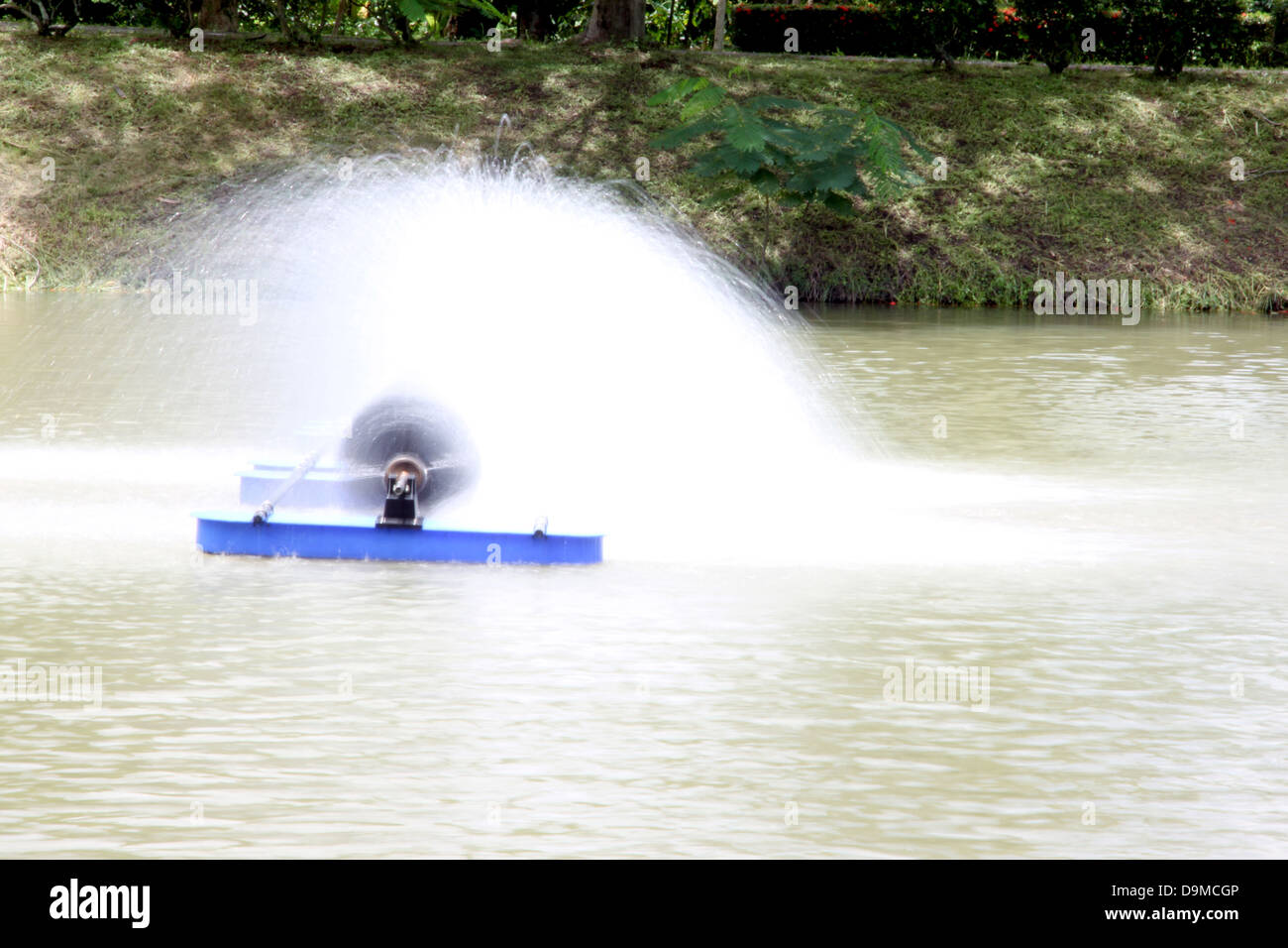 Turbine water in the pool and Turbine water is running Stock Photo - Alamy