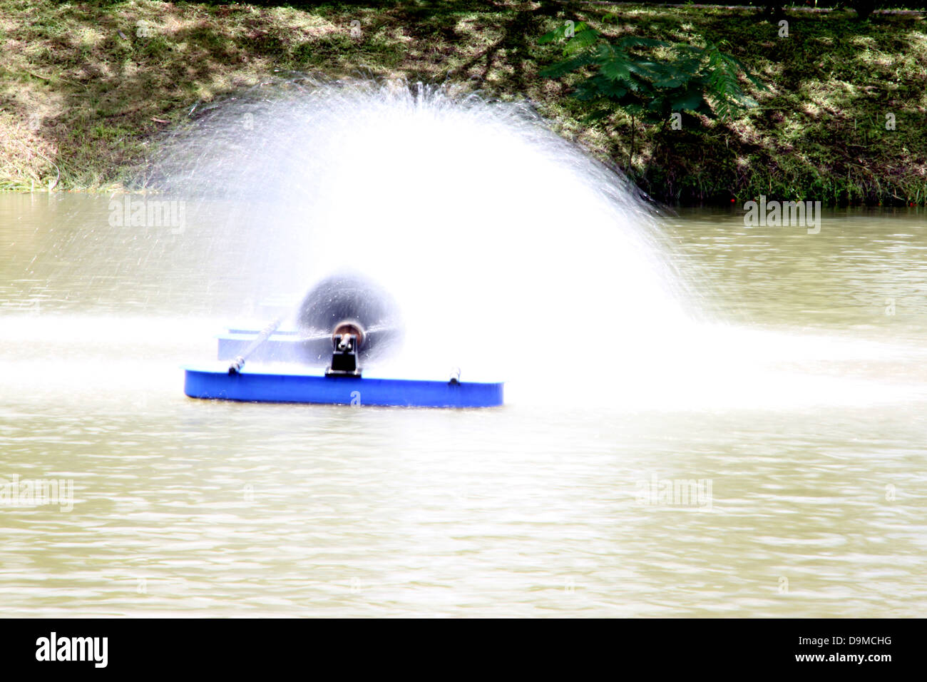 Turbine water in the pool and Turbine water is running Stock Photo - Alamy