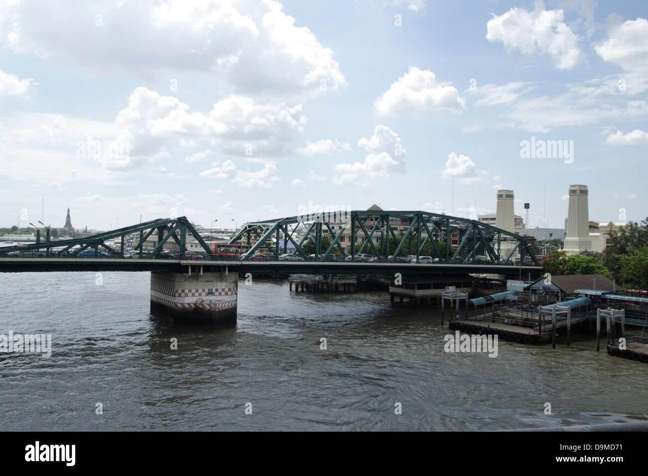 Phra Buddha Yodfa Memorial Bridge in Bangkok , Thailand Stock Photo - Alamy
