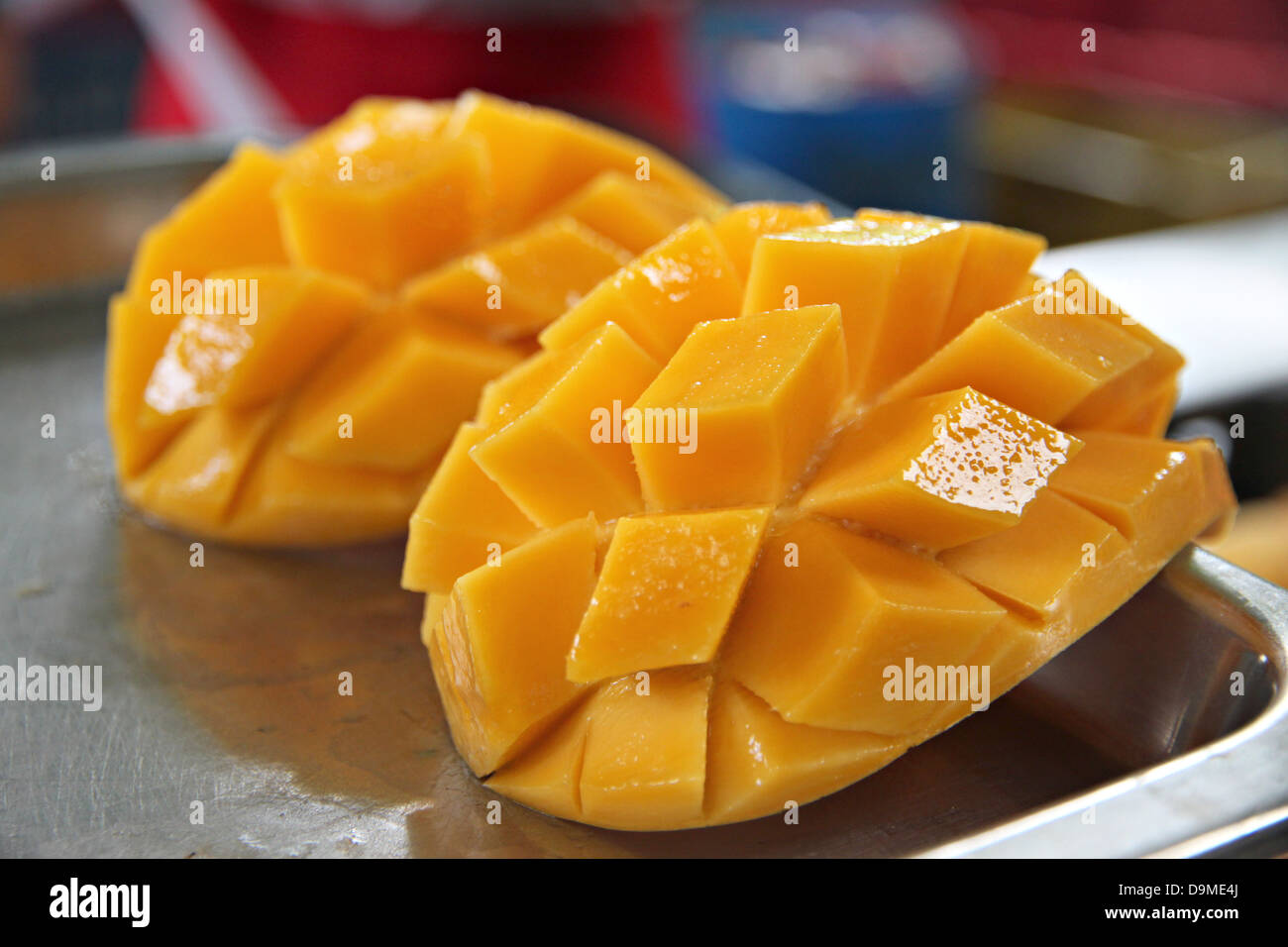 The Ripe mangoes slices Stock Photo - Alamy