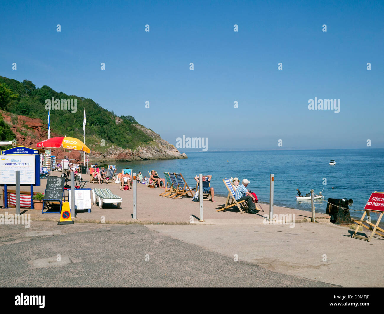 Torquay beach devon hi-res stock photography and images - Alamy