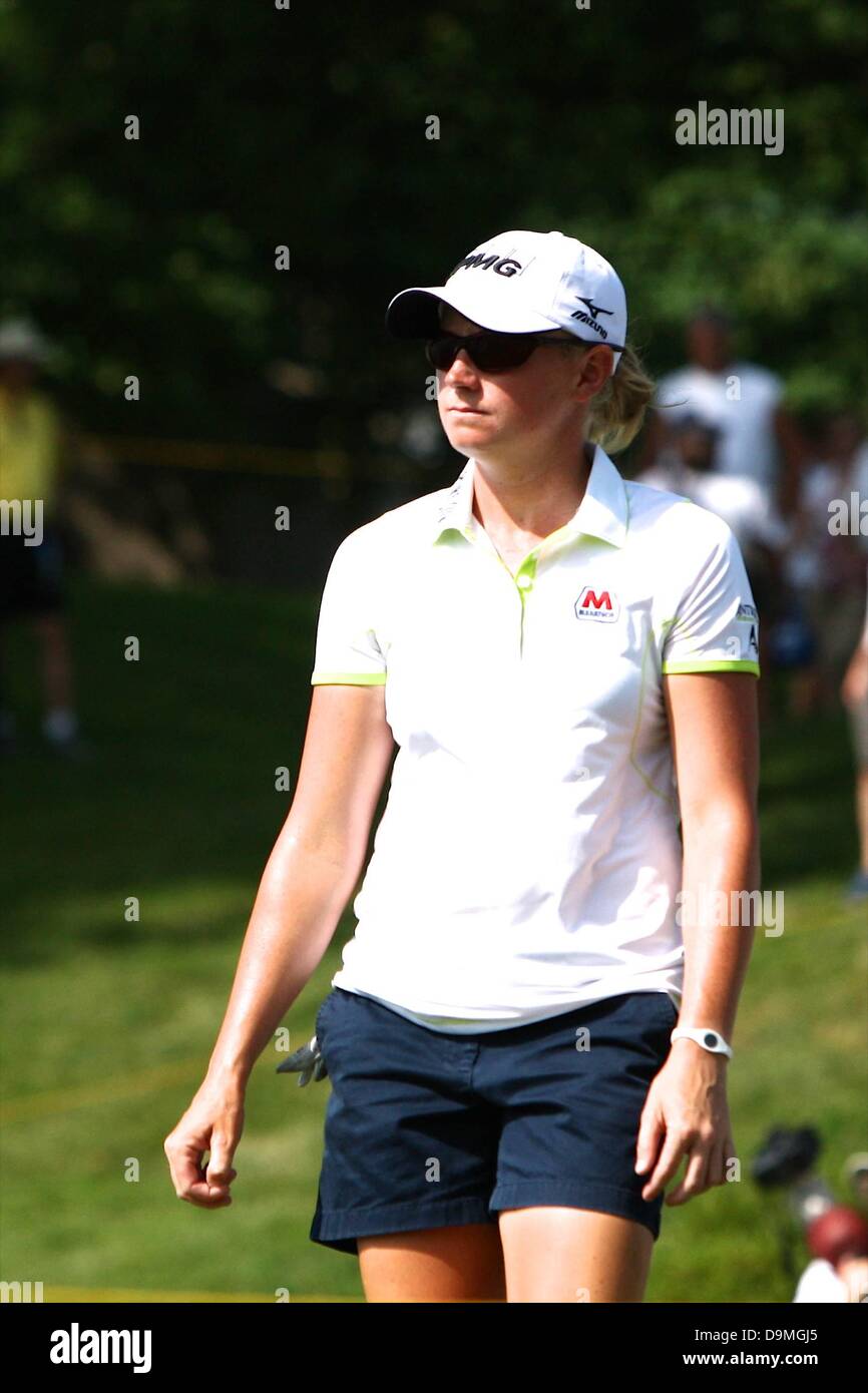 Jun 22, 2013: Stacy Lewis glances down the fairway following her tee ...