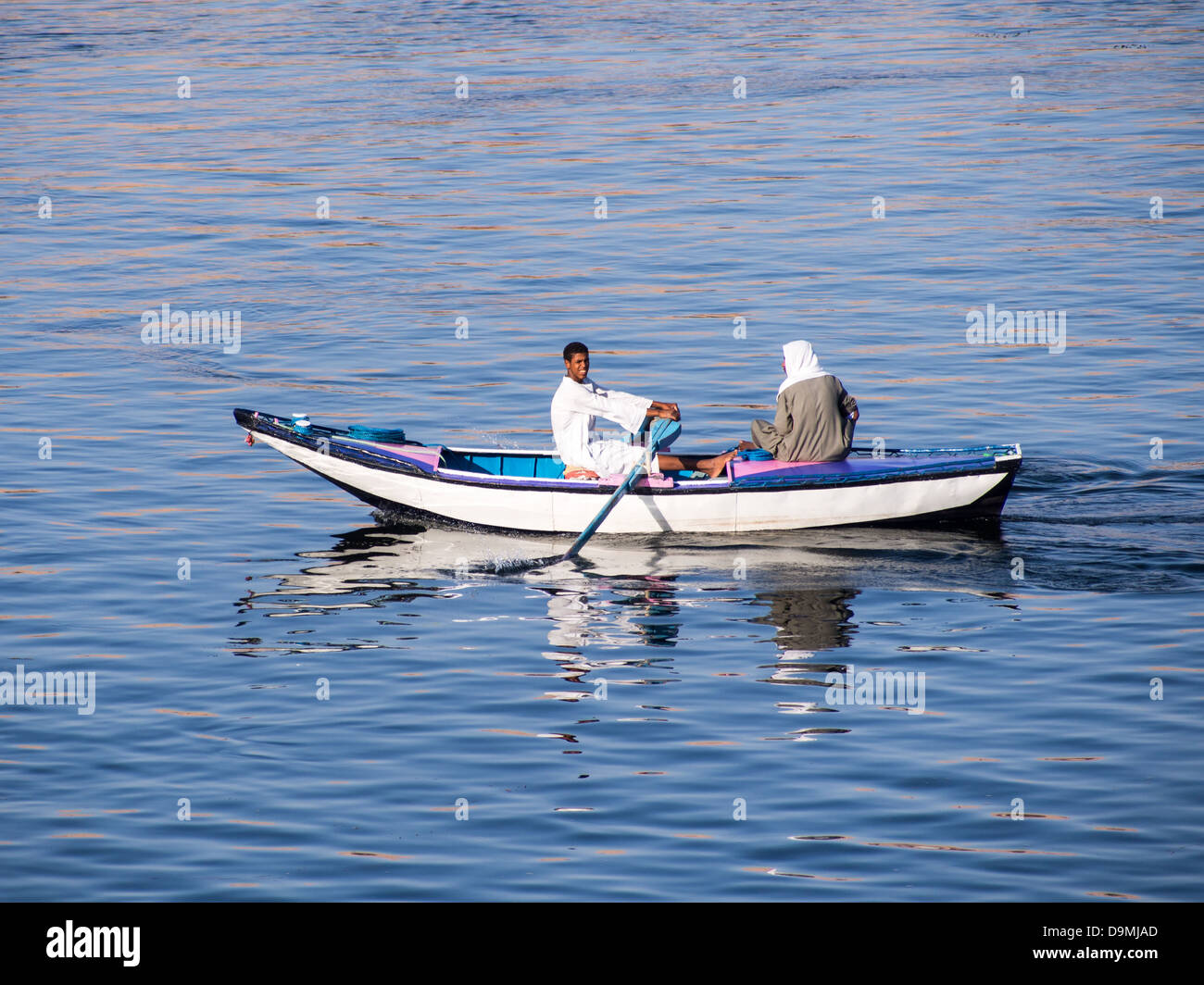 Egyptian boat hi-res stock photography and images - Alamy