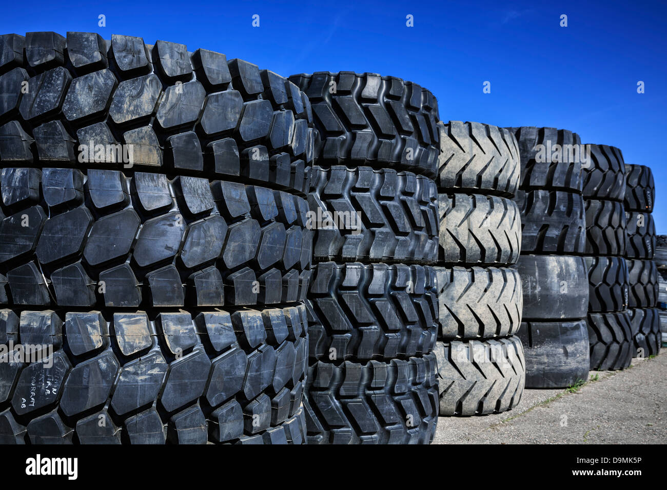 Tires and treads hi-res stock photography and images - Alamy