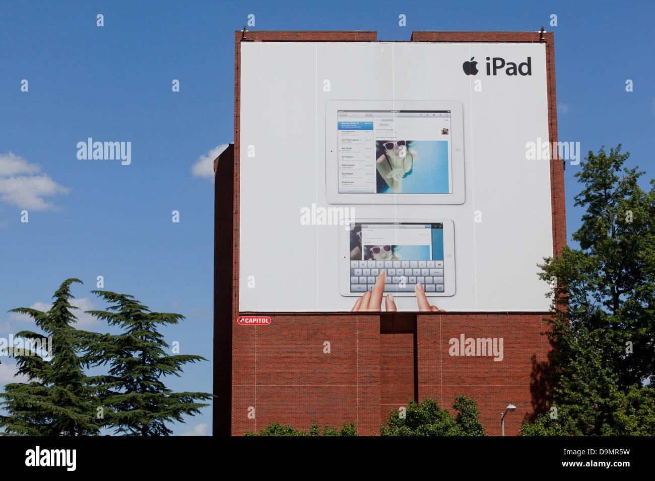 Print ad apple hi-res stock photography and images - Alamy