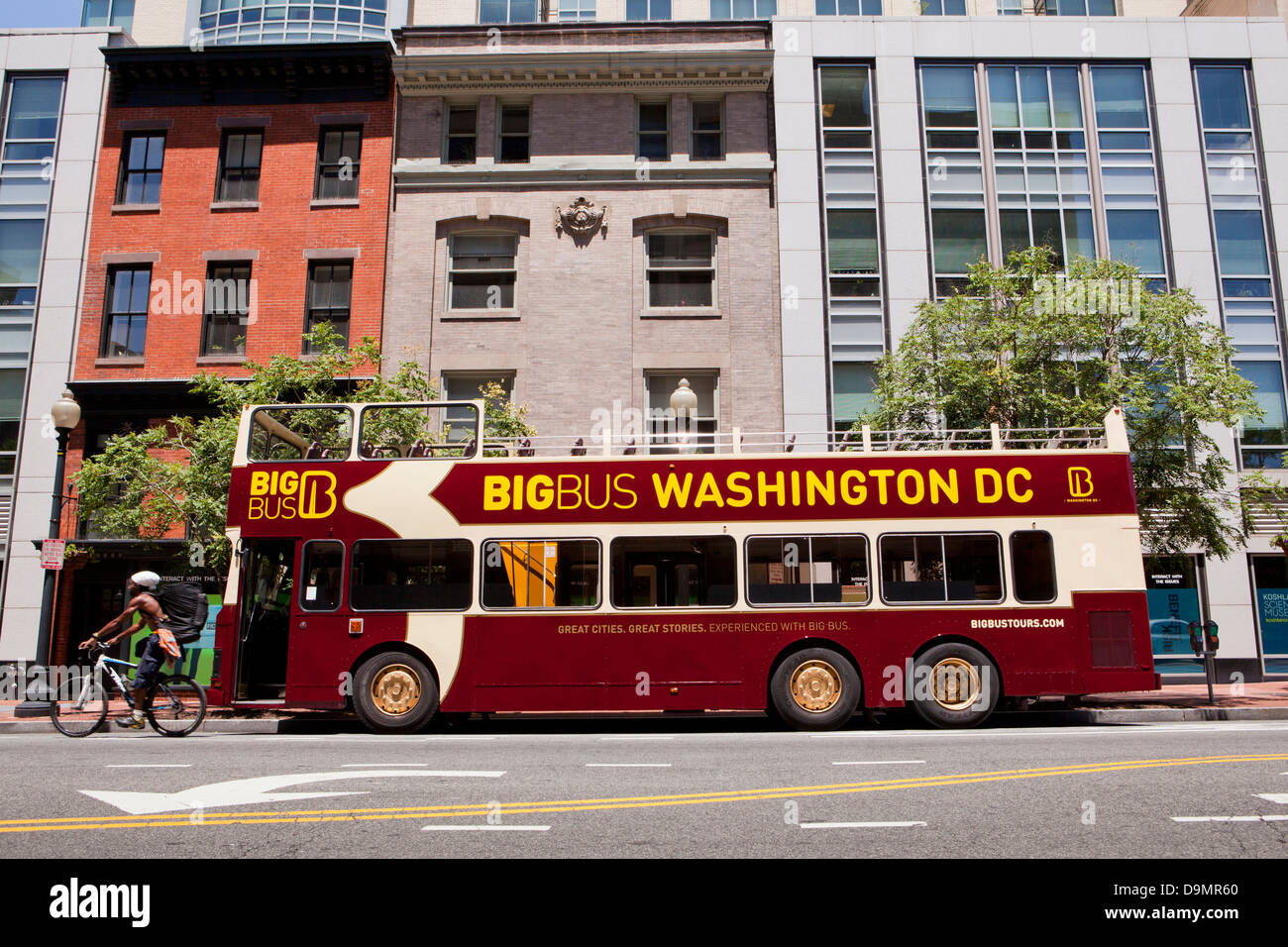 Big bus hi-res stock photography and images - Alamy