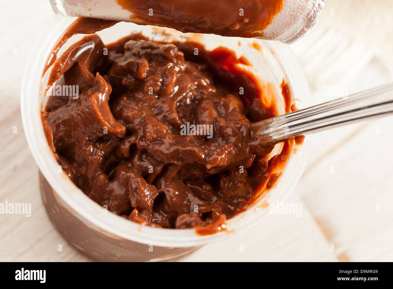 Snack pack chocolate pudding hi-res stock photography and images - Alamy