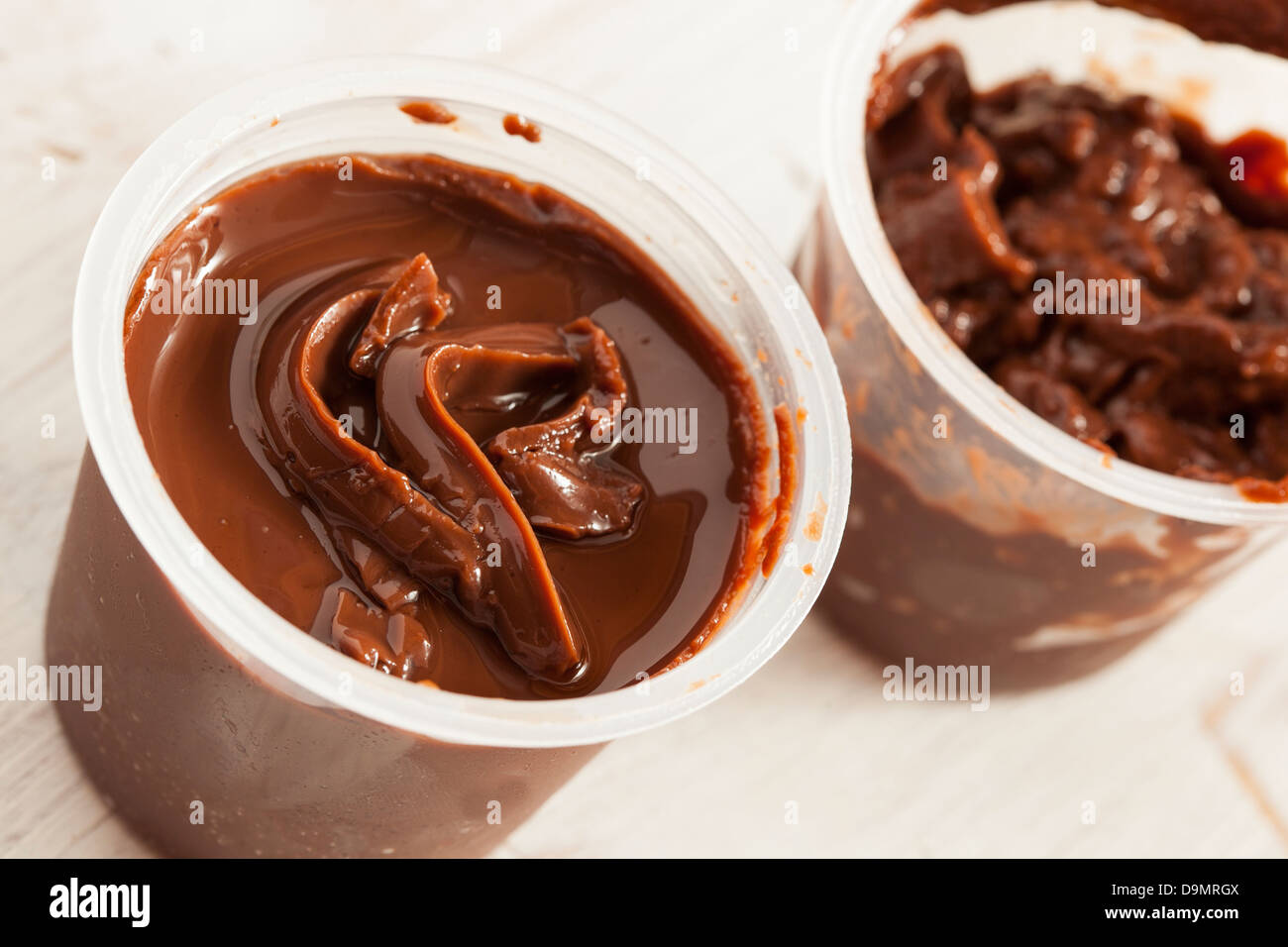 Snack pack chocolate pudding hi-res stock photography and images - Alamy