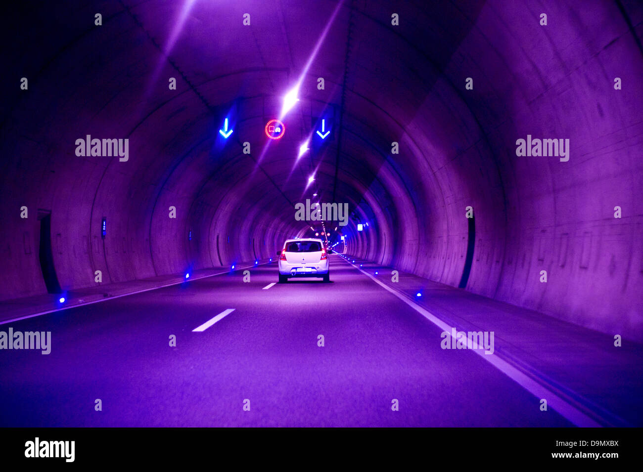Motor way tunnel hi-res stock photography and images - Alamy