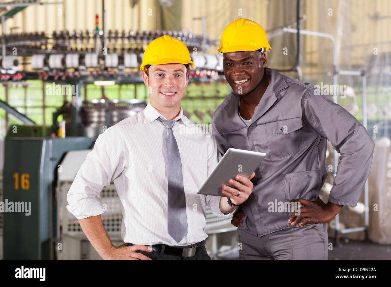Modern factory black hi-res stock photography and images - Alamy