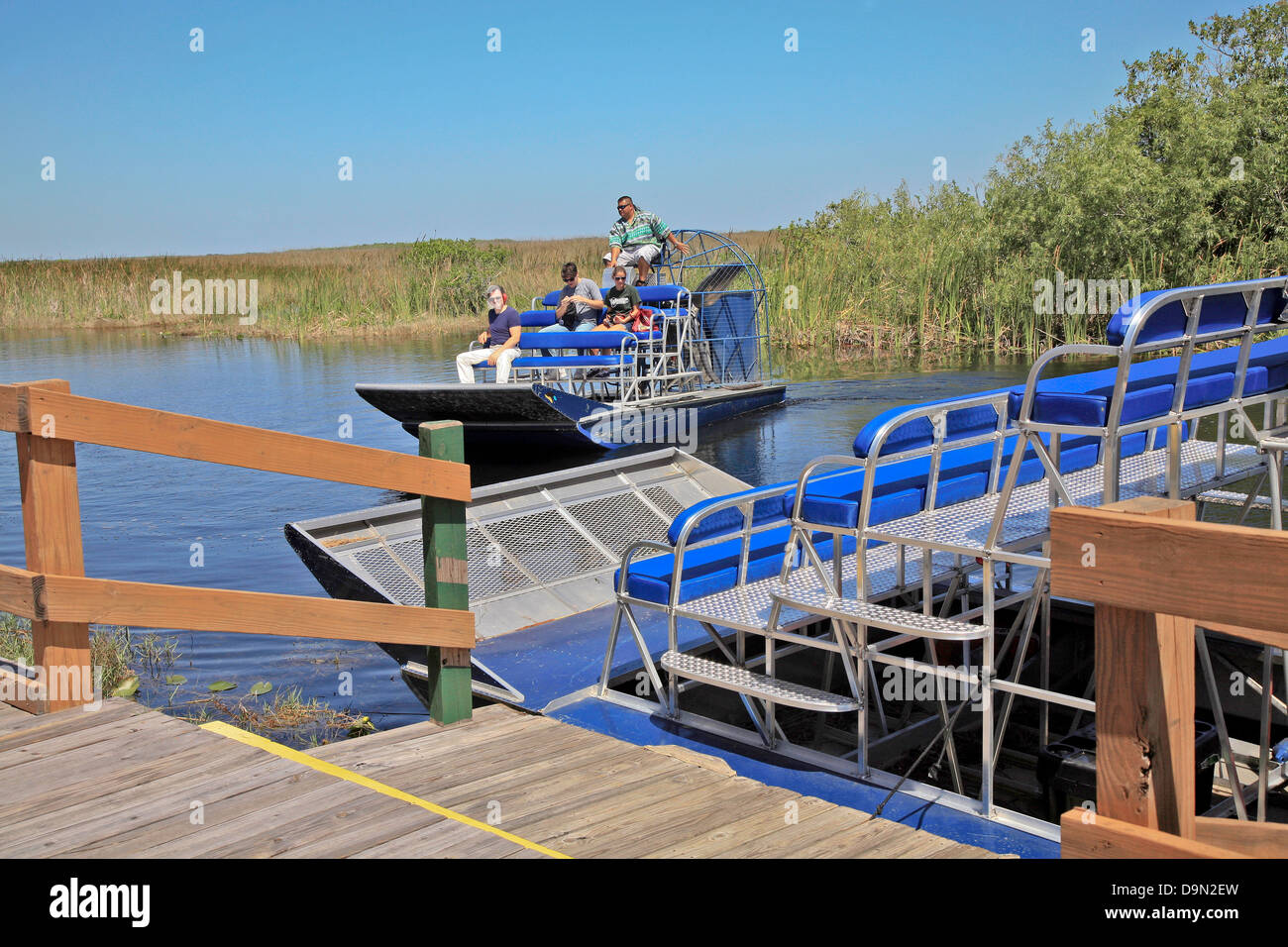 Everglade national park florida boat hi-res stock photography and ...