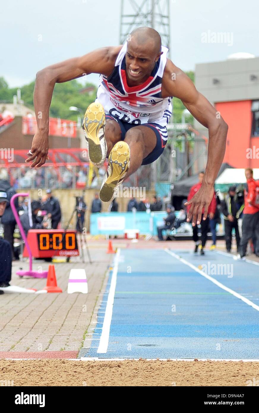 Athletics european championships triple jump hi-res stock photography ...