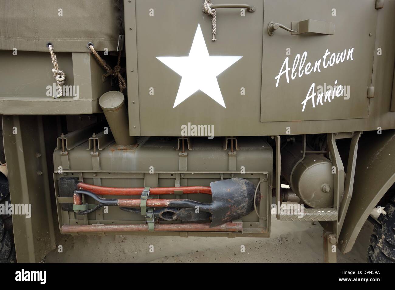 World war 2 military vehicle hi-res stock photography and images - Alamy