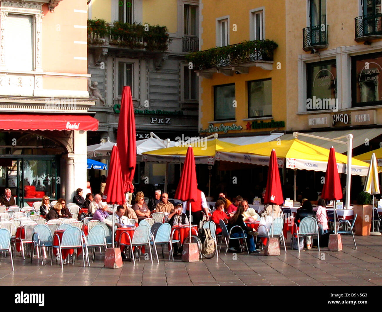 Lugano piazza riforma hi-res stock photography and images - Alamy
