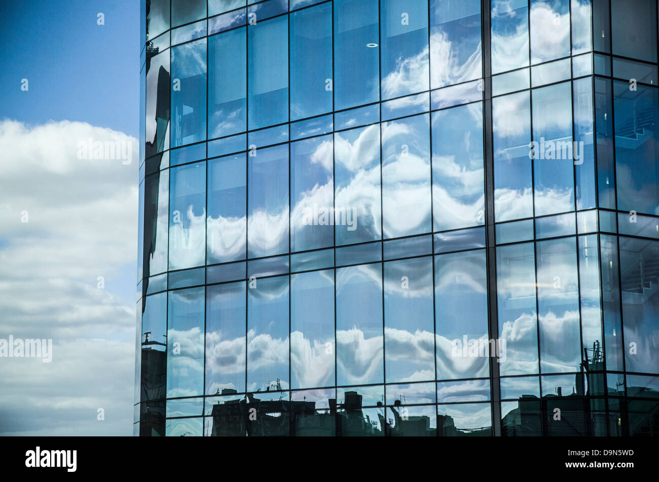 Blue sky thinking office hi-res stock photography and images - Alamy