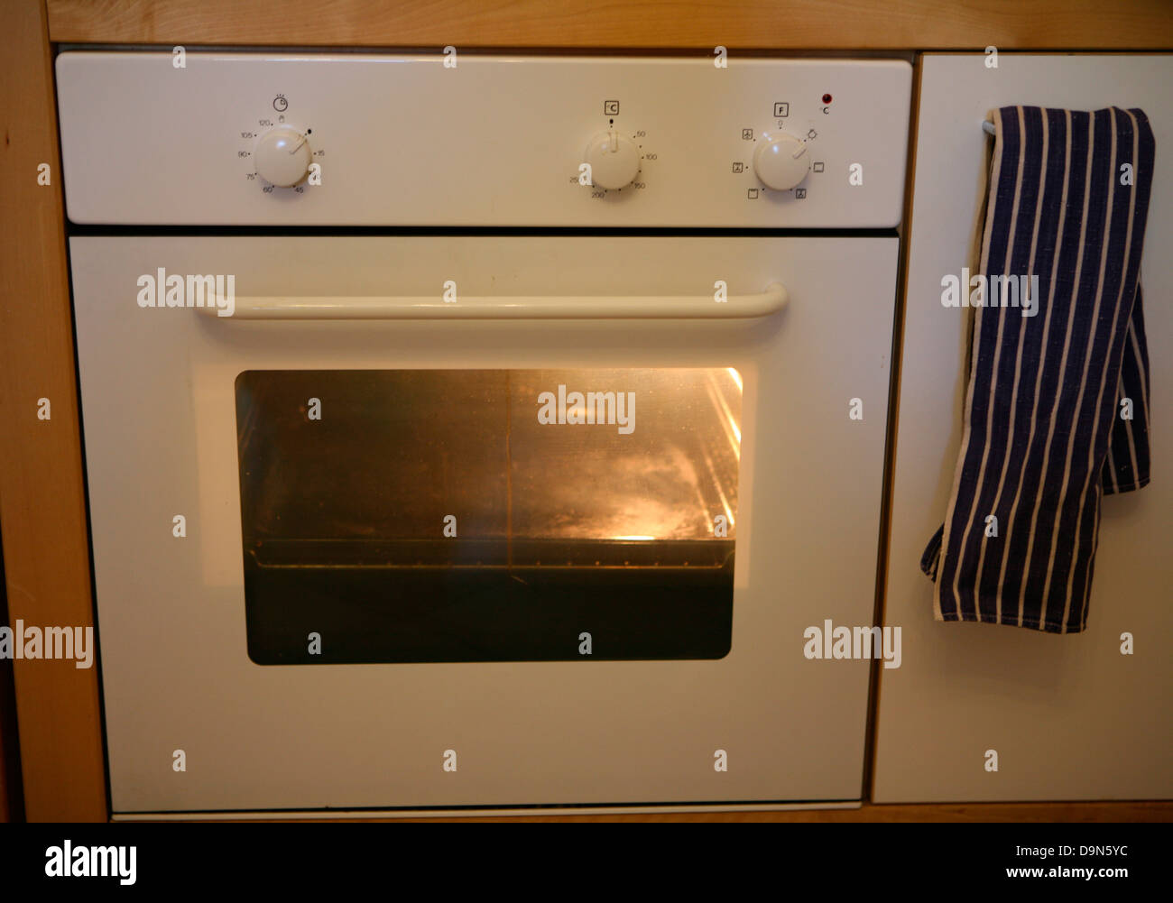 oven in the kitchen Stock Photo - Alamy