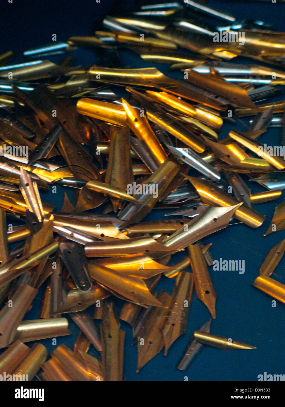 Pens with nibs hi-res stock photography and images - Alamy