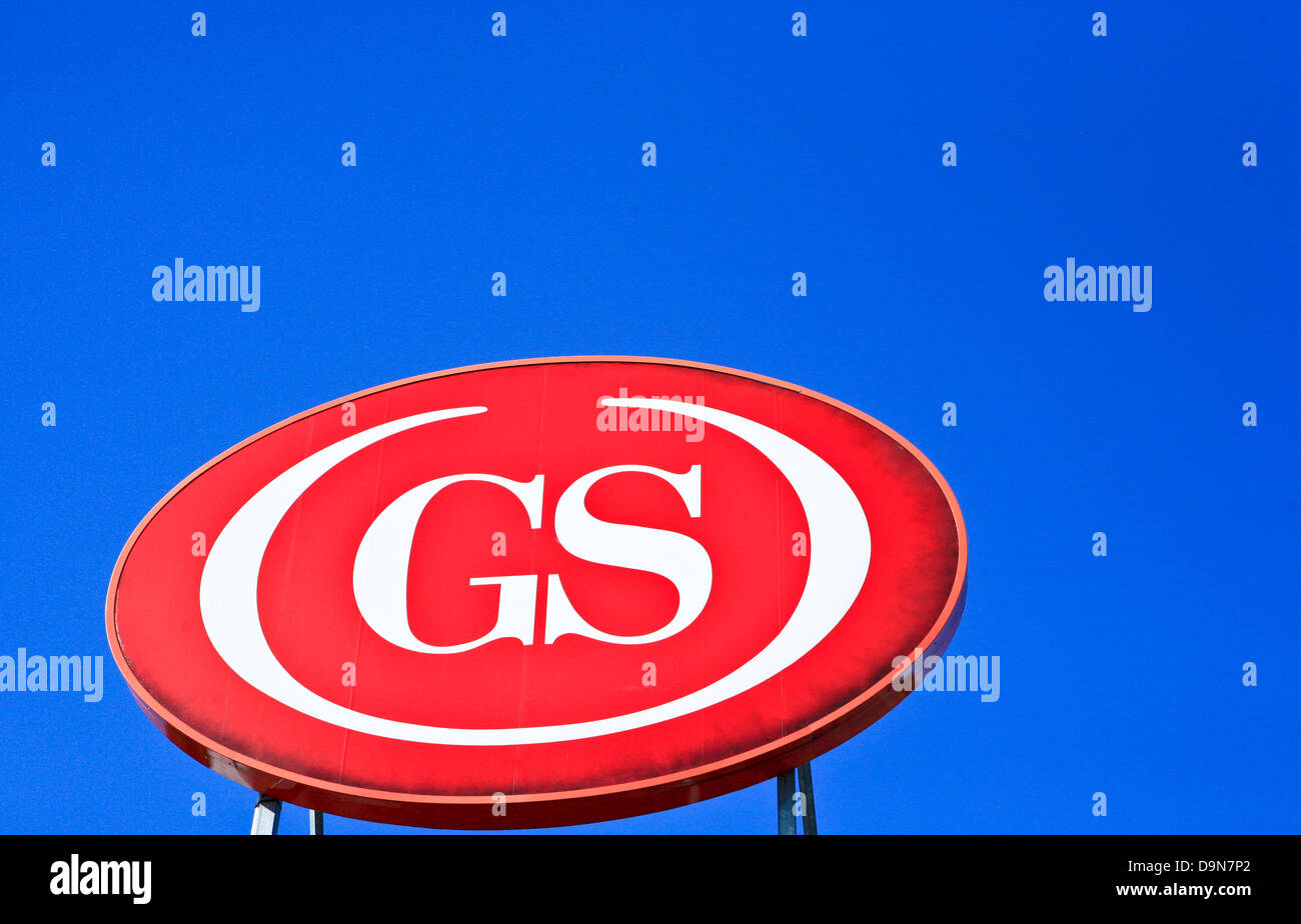Gs supermarket hi-res stock photography and images - Alamy