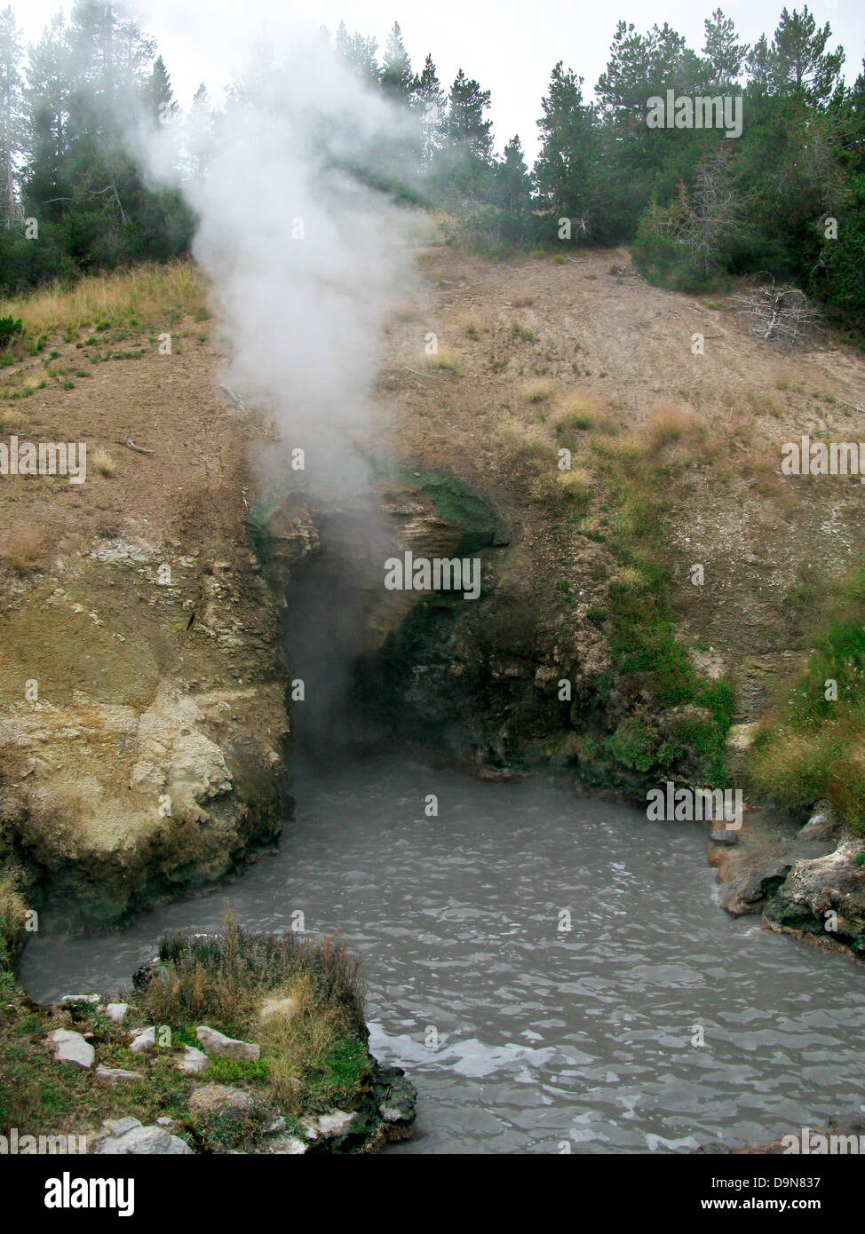 Yellowstone usa volcano hi-res stock photography and images - Alamy