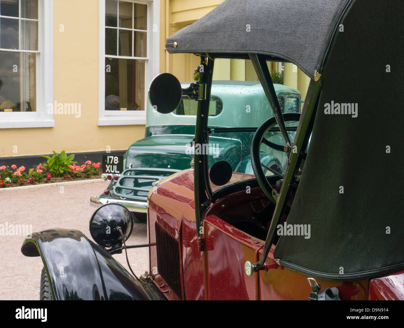 Parked Outside Stock Photos & Parked Outside Stock Images - Alamy