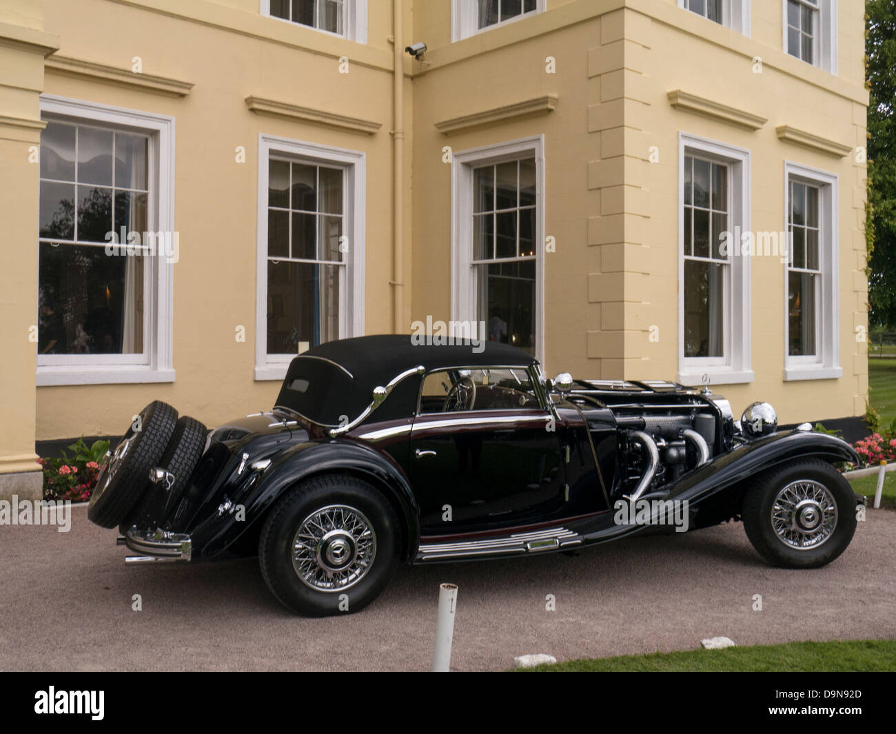 Car Parked Outside House High Resolution Stock Photography and Images ...