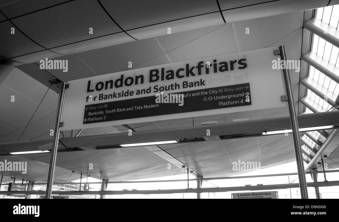 London Blackfriars Sign Stock Photo - Alamy
