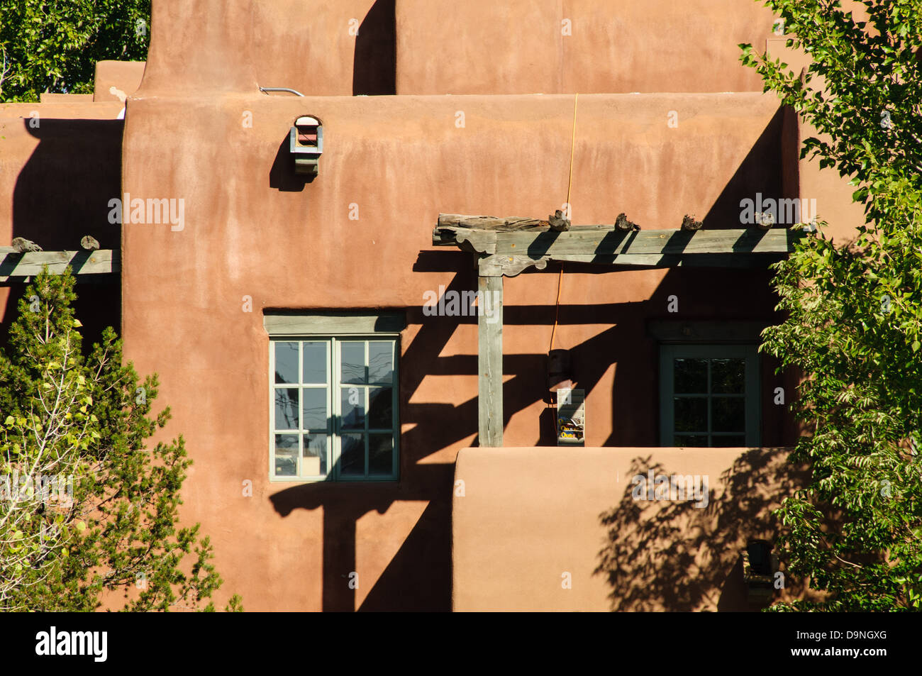 Pueblo revival architecture hi-res stock photography and images - Alamy