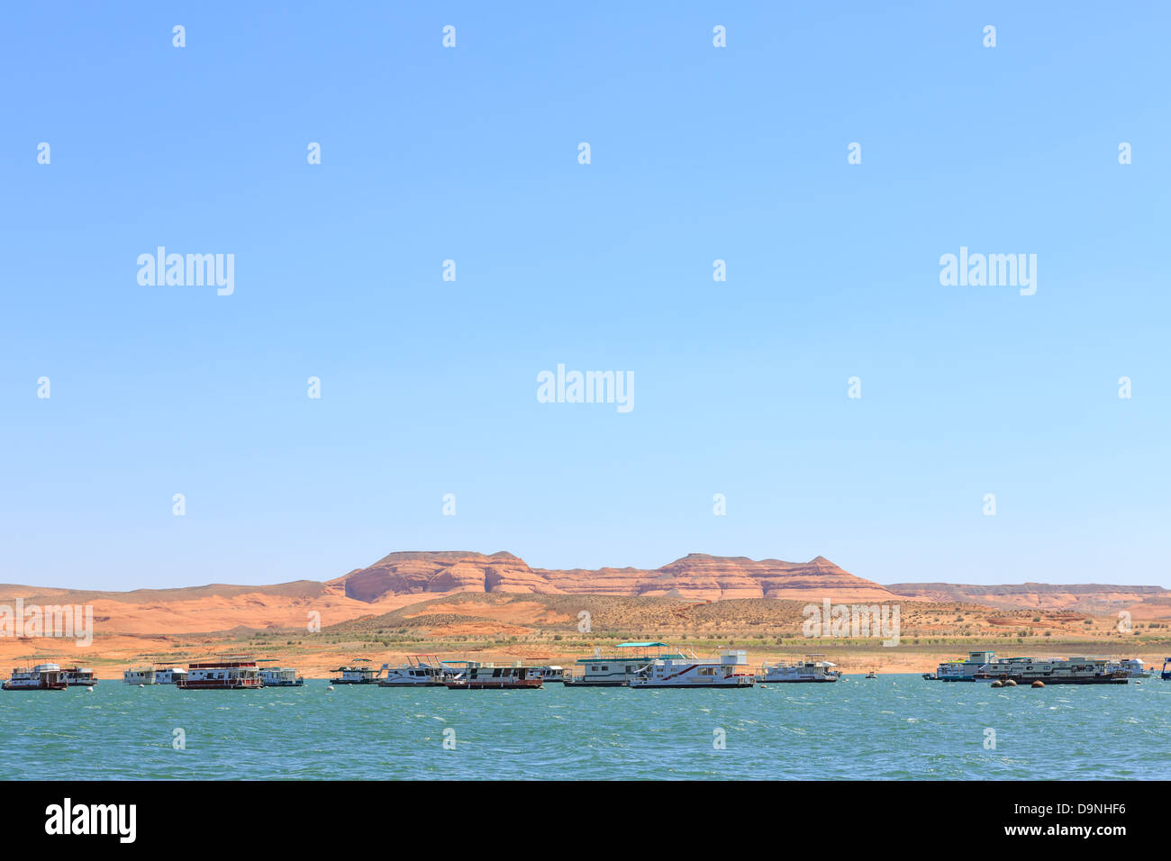 Moored houseboats in Halls Crossing Marina at Lake Powell in Utah Stock ...