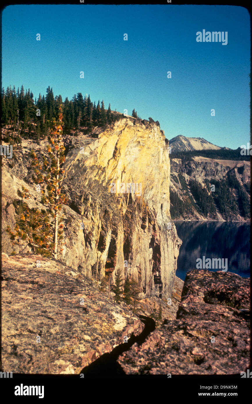 Crater Lake National Park, located in Oregon, is known for its stunning ...