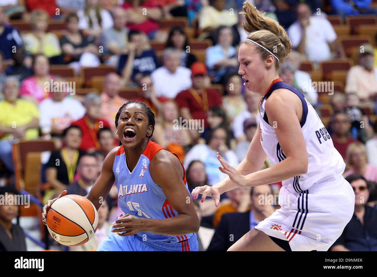 Uncasville, Connecticut, USA. 23rd June, 2013. Atlanta Dream guard ...