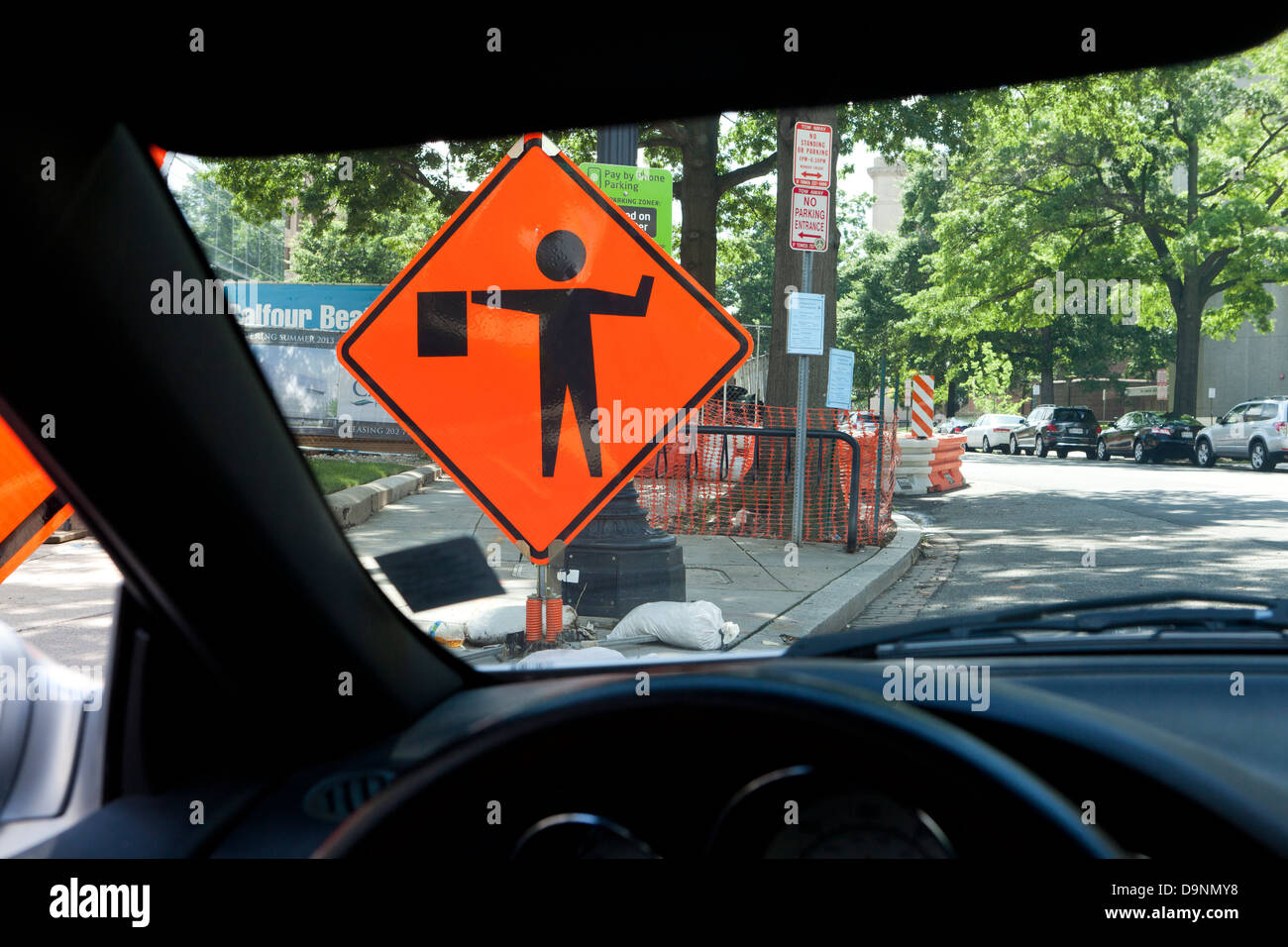 Road work sign hi-res stock photography and images - Alamy