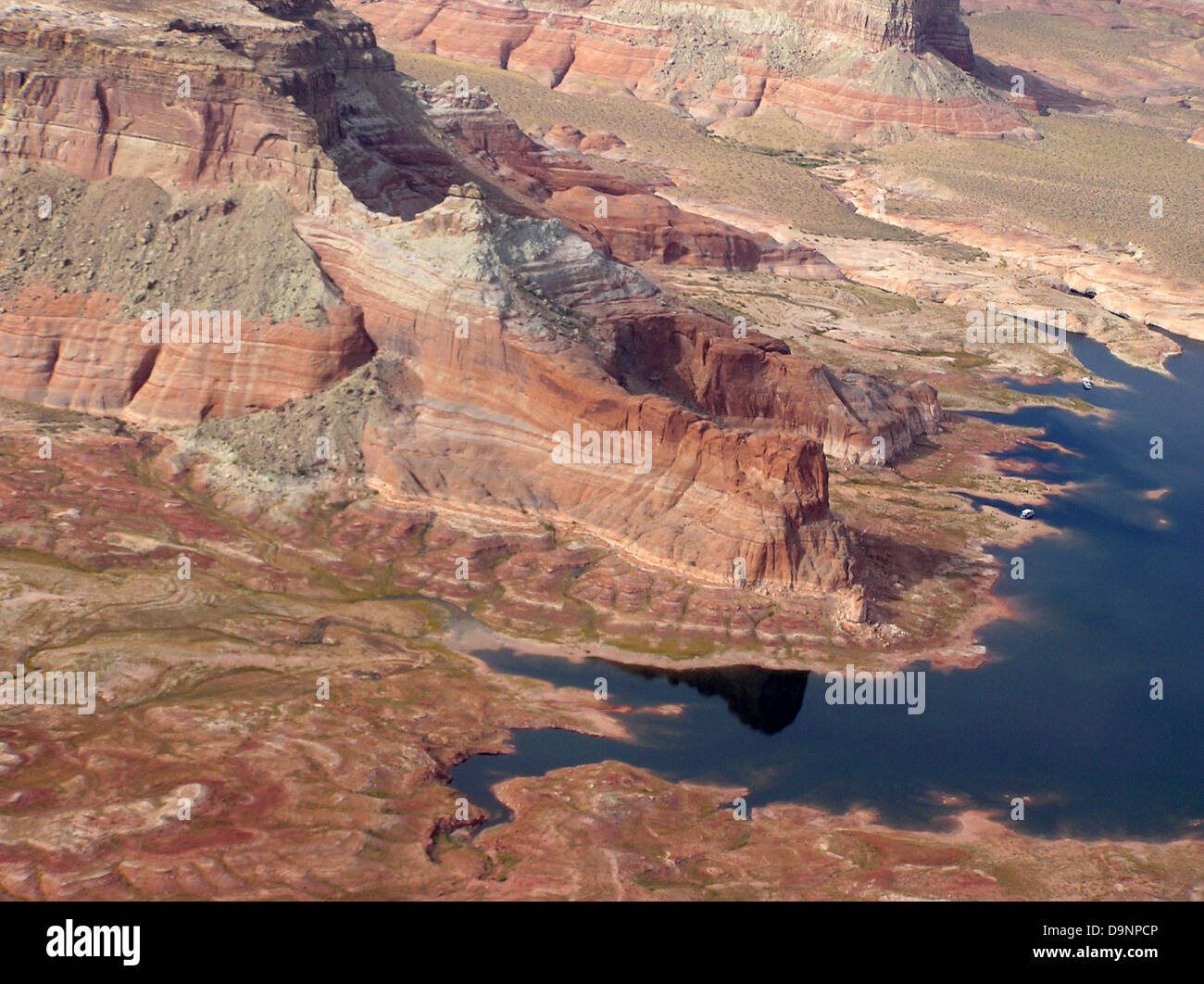 Glen Canyon National Recreation Area, straddling Arizona and Utah, is ...