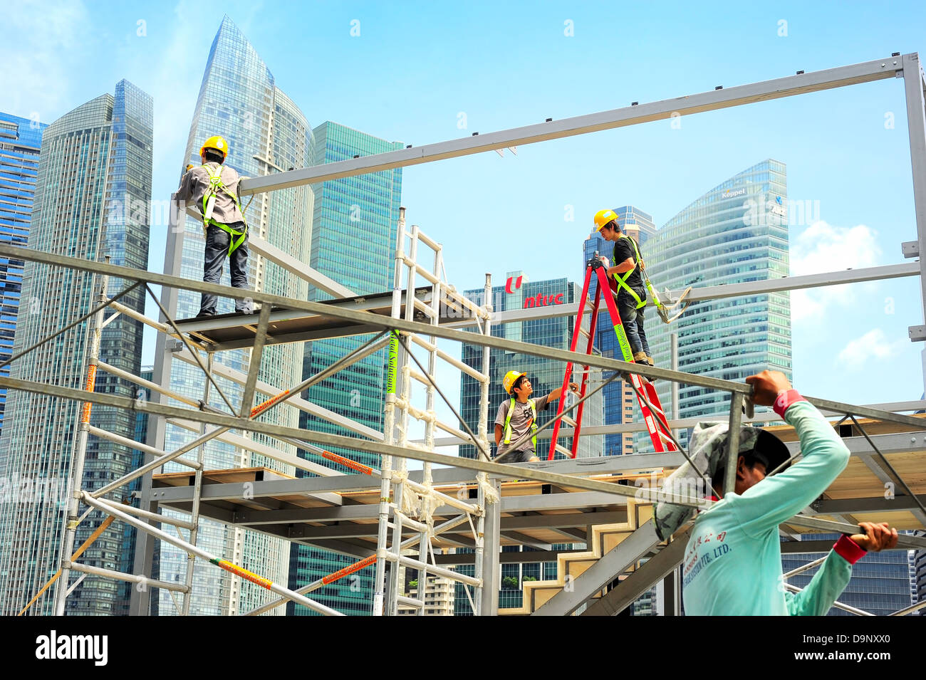 Singapore worker construction hi-res stock photography and images - Alamy