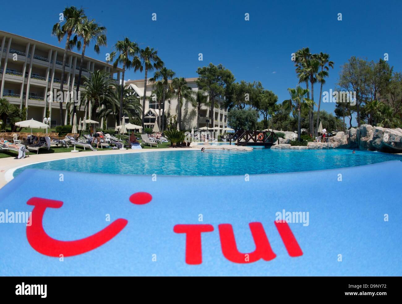 Logo de tui hi-res stock photography and images - Alamy